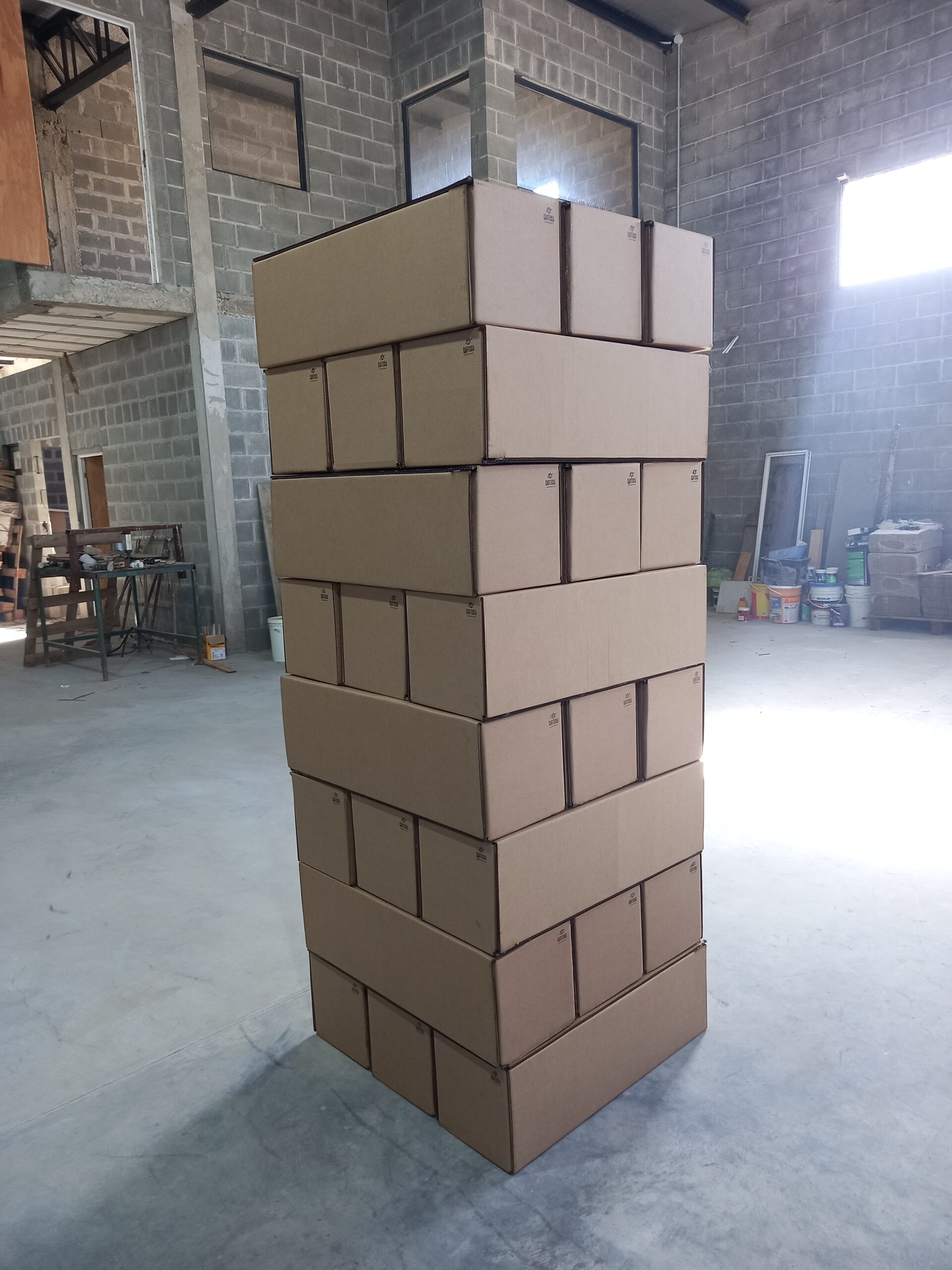 Jenga de cartón - Cartonnia: Nuestro universo en cartón